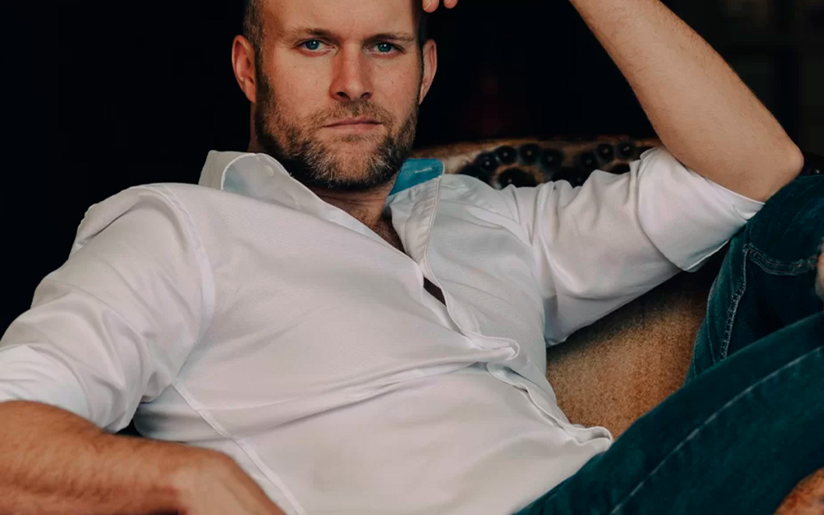 Interview: Douglas Hansell in a story of kindness and community